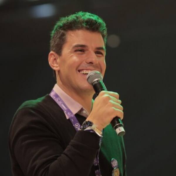 Tomás Duarte - Meethub